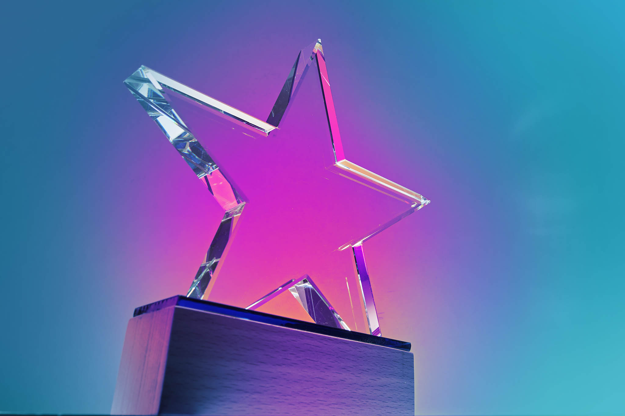 B4B awards Ana for the Above and Beyond Award (US) - B4B Payments